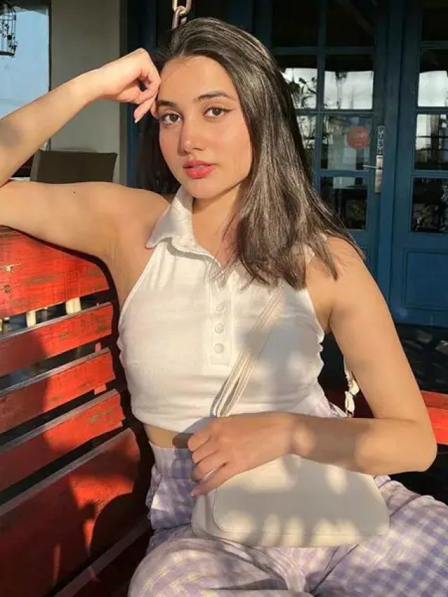 Ourfi javed से भी आगे हैं उनकी बहन Asfi Javed, देखिए ग्लैमरस तस्वीरें ...